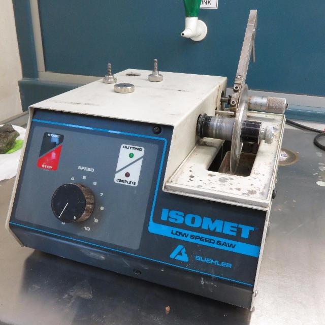 Sample Preparation Laboratory - School of the Environment - University of Queensland